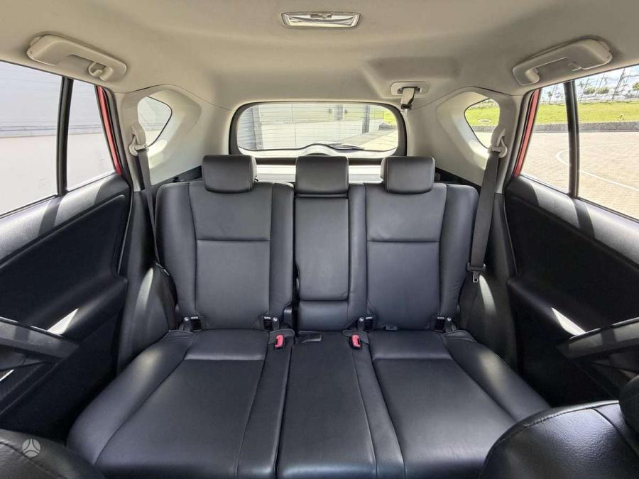 Sarkans Toyota RAV4 2013 Kauņa, ar dzinēja tilpumu 2.23 L un nobraukumu 176 tūkst. km par 10800 €, foto 27 vietnē AUTOMOTO.COM.LV