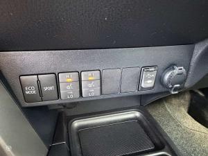 Sarkans Toyota RAV4 2013 Kauņa, ar dzinēja tilpumu 2.23 L un nobraukumu 176 tūkst. km par 10800 €, foto 30 vietnē AUTOMOTO.COM.LV