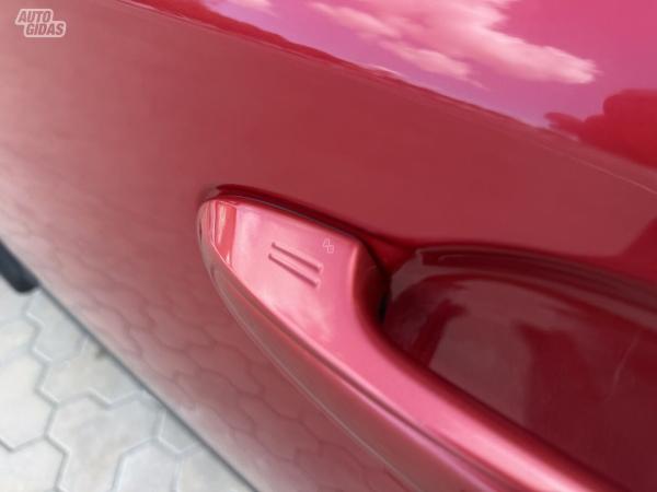 Sarkans Toyota RAV4 2013 Kauņa, ar dzinēja tilpumu 2.20 L un nobraukumu 176 tūkst. km par 10800 €, foto 10 vietnē AUTOMOTO.COM.LV
