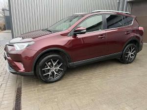Sarkans Toyota RAV4 2015 Telšiai, ar dzinēja tilpumu 2.00 L un nobraukumu 156 tūkst. km par 14350 €, foto 4 vietnē AUTOMOTO.COM.LV