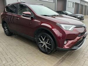 Sarkans Toyota RAV4 2015 Telšiai, ar dzinēja tilpumu 2.00 L un nobraukumu 156 tūkst. km par 14350 €, foto 6 vietnē AUTOMOTO.COM.LV