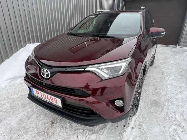 Sarkans Toyota RAV4 2015 Panevēža, ar dzinēja tilpumu 2.00 L un nobraukumu 157 tūkst. km par 13799 €, foto 1 vietnē AUTOMOTO.COM.LV