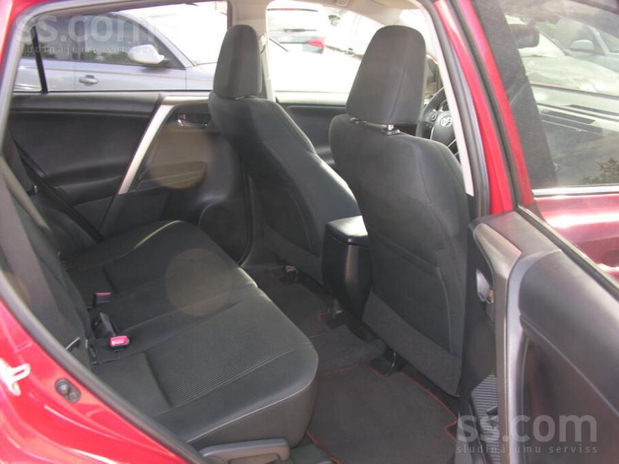 Sarkans Toyota RAV4 2015 Rīga, ar dzinēja tilpumu 2.00 L un nobraukumu 182 tūkst. km par 10950 €, foto 9 vietnē AUTOMOTO.COM.LV