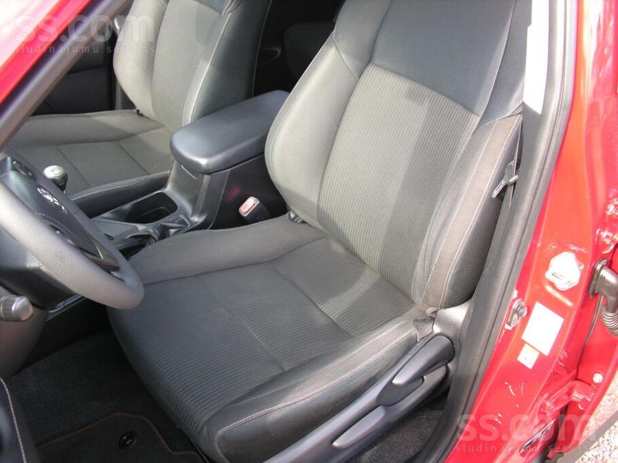 Sarkans Toyota RAV4 2015 Rīga, ar dzinēja tilpumu 2.00 L un nobraukumu 182 tūkst. km par 10950 €, foto 12 vietnē AUTOMOTO.COM.LV