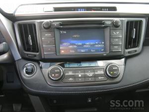Sarkans Toyota RAV4 2015 Rīga, ar dzinēja tilpumu 2.00 L un nobraukumu 182 tūkst. km par 10950 €, foto 15 vietnē AUTOMOTO.COM.LV