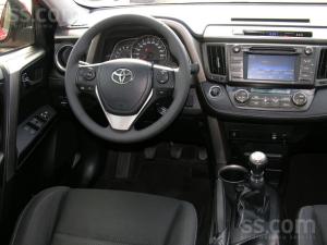 Sarkans Toyota RAV4 2015 Rīga, ar dzinēja tilpumu 2.00 L un nobraukumu 182 tūkst. km par 10950 €, foto 17 vietnē AUTOMOTO.COM.LV