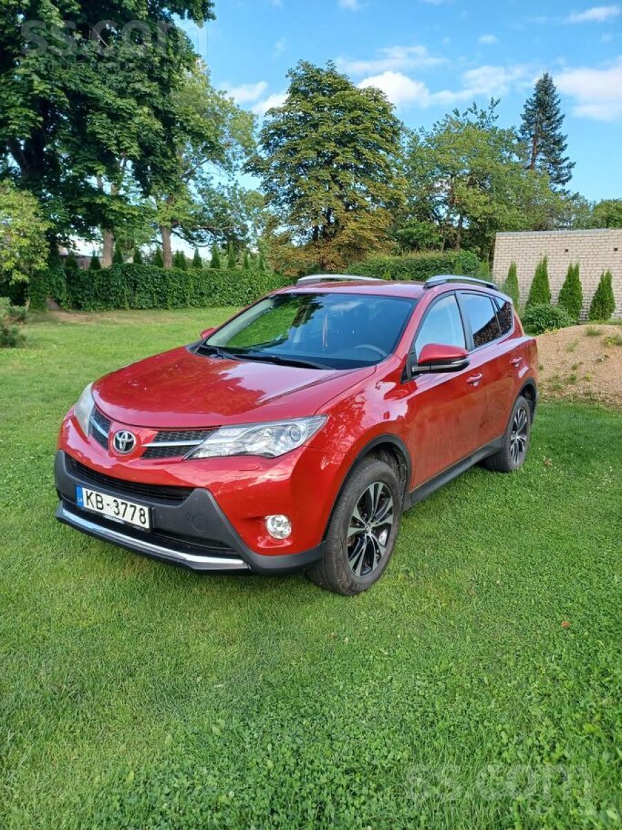 Sarkans Toyota RAV4 2015 Madona, ar dzinēja tilpumu 2.00 L un nobraukumu 236 tūkst. km par 13250 €, foto 1 vietnē AUTOMOTO.COM.LV