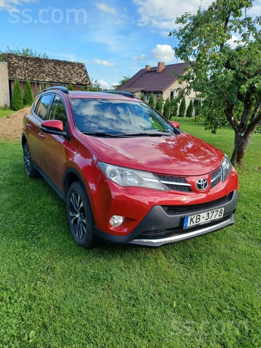 Sarkans Toyota RAV4 2015 Madona, ar dzinēja tilpumu 2.00 L un nobraukumu 236 tūkst. km par 13250 €, foto 5 vietnē AUTOMOTO.COM.LV