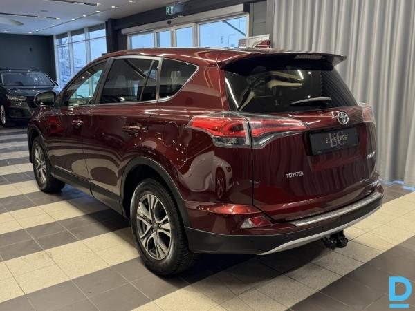 Sarkans Toyota RAV4 2016 Mārupe, ar dzinēja tilpumu 2.00 L un nobraukumu 184 tūkst. km par 13990 €, foto 3 vietnē AUTOMOTO.COM.LV