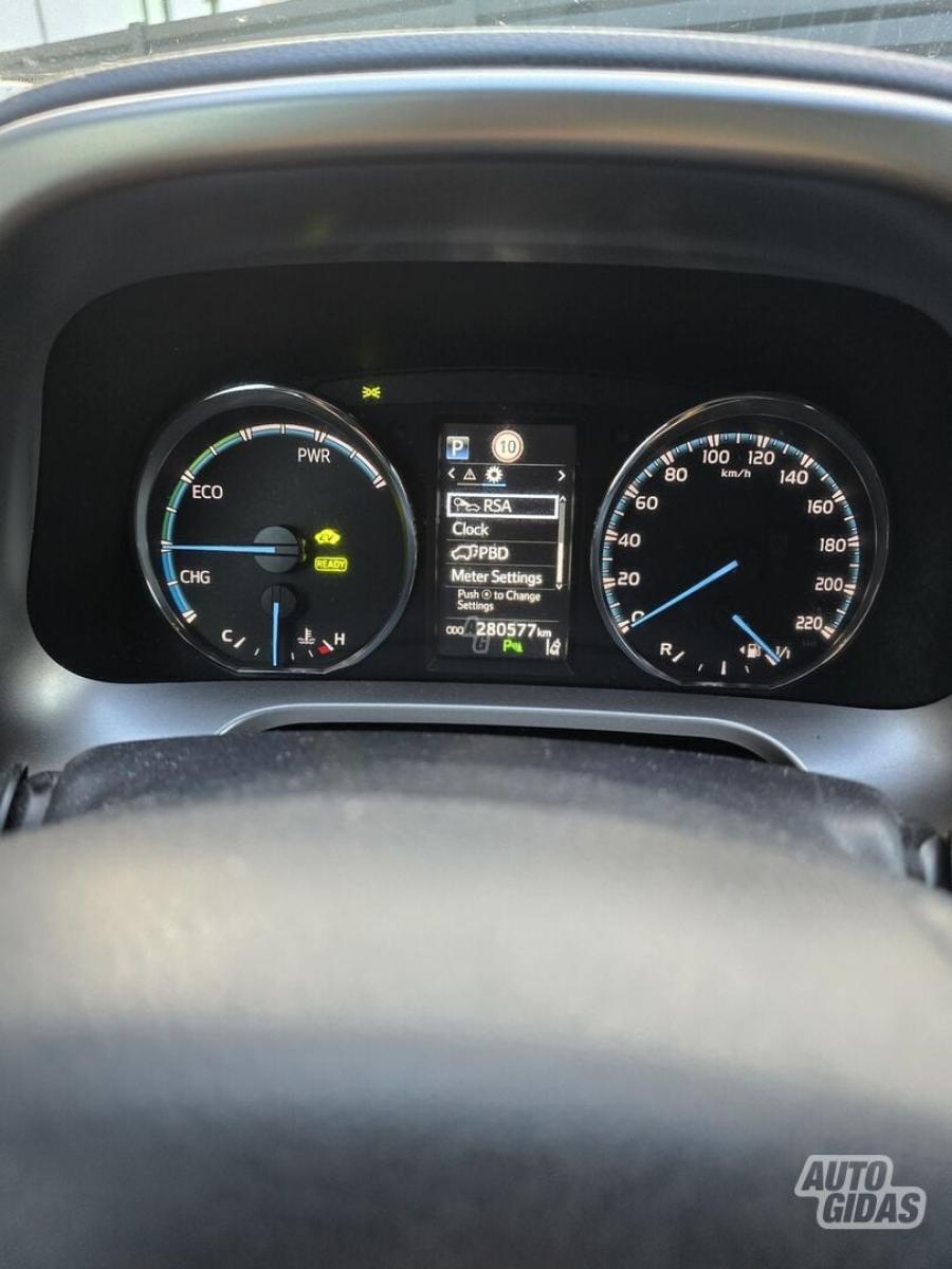 Sarkans Toyota RAV4 2016 Viļņa, ar dzinēja tilpumu 2.50 L un nobraukumu 280 tūkst. km par 15300 €, foto 13 vietnē AUTOMOTO.COM.LV