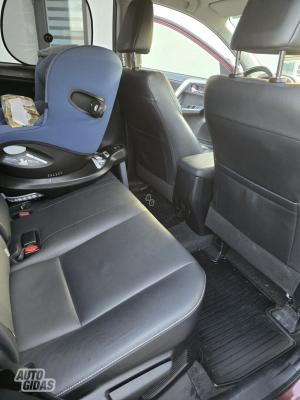 Sarkans Toyota RAV4 2016 Viļņa, ar dzinēja tilpumu 2.50 L un nobraukumu 280 tūkst. km par 15300 €, foto 17 vietnē AUTOMOTO.COM.LV