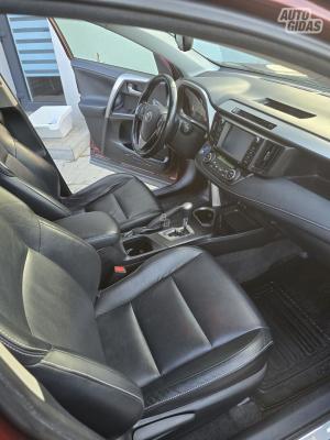 Sarkans Toyota RAV4 2016 Viļņa, ar dzinēja tilpumu 2.50 L un nobraukumu 280 tūkst. km par 15300 €, foto 18 vietnē AUTOMOTO.COM.LV