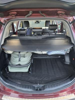 Sarkans Toyota RAV4 2016 Viļņa, ar dzinēja tilpumu 2.50 L un nobraukumu 280 tūkst. km par 15300 €, foto 21 vietnē AUTOMOTO.COM.LV