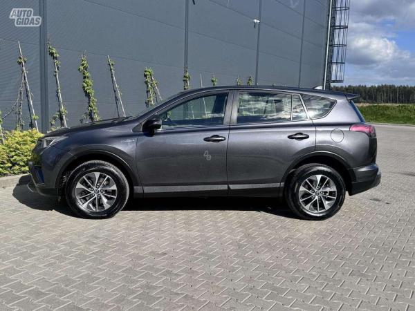 Sarkans Toyota RAV4 2016 Viļņa, ar dzinēja tilpumu 0.00 L un nobraukumu 199 tūkst. km par 16350 €, foto 7 vietnē AUTOMOTO.COM.LV