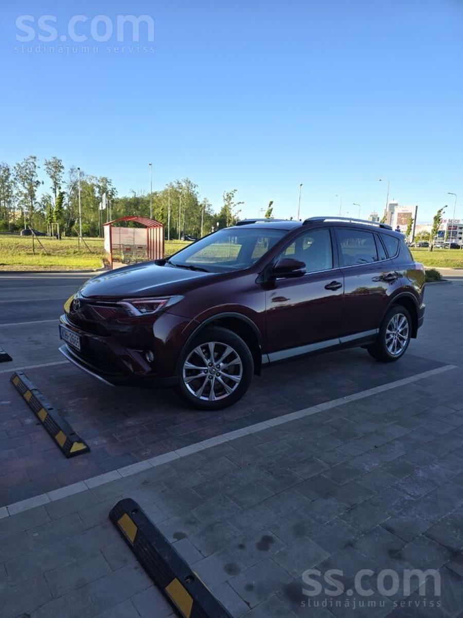 Sarkans Toyota RAV4 2016 Rīga, ar dzinēja tilpumu 2.00 L un nobraukumu 131 tūkst. km par 16500 €, foto 1 vietnē AUTOMOTO.COM.LV