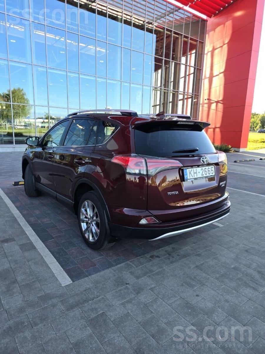 Sarkans Toyota RAV4 2016 Rīga, ar dzinēja tilpumu 2.00 L un nobraukumu 131 tūkst. km par 16500 €, foto 6 vietnē AUTOMOTO.COM.LV
