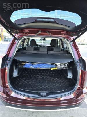 Sarkans Toyota RAV4 2016 Rīga, ar dzinēja tilpumu 2.00 L un nobraukumu 131 tūkst. km par 16500 €, foto 13 vietnē AUTOMOTO.COM.LV