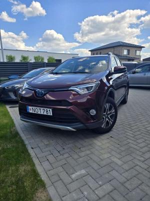 Sarkans Toyota RAV4 2016 Viļņa, ar dzinēja tilpumu 2.49 L un nobraukumu 287 tūkst. km par 15600 €, foto  vietnē AUTOMOTO.COM.LV