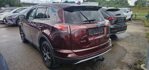 Sarkans Toyota RAV4 2016 Kauņa, ar dzinēja tilpumu 2.49 L un nobraukumu 269 tūkst. km par 16750 €, foto 4 vietnē AUTOMOTO.COM.LV