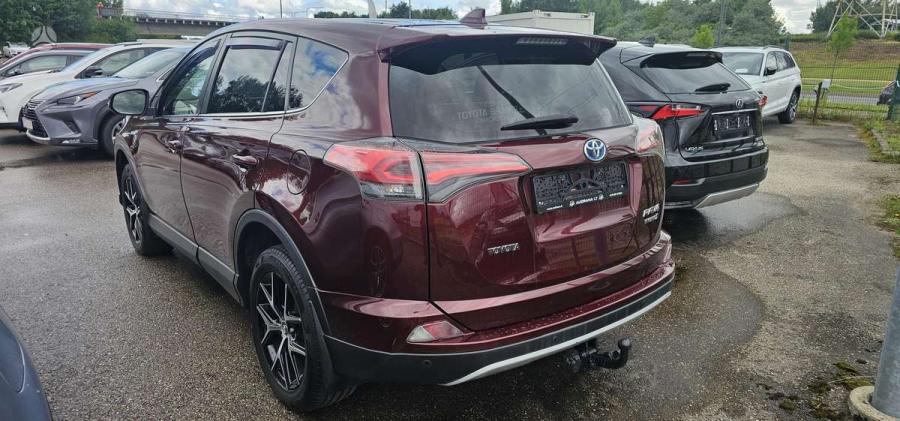 Sarkans Toyota RAV4 2016 Kauņa, ar dzinēja tilpumu 2.49 L un nobraukumu 269 tūkst. km par 16750 €, foto 5 vietnē AUTOMOTO.COM.LV