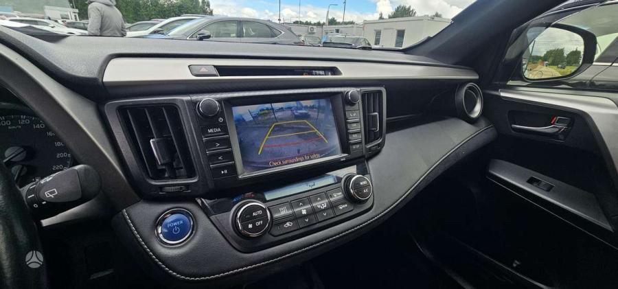 Sarkans Toyota RAV4 2016 Kauņa, ar dzinēja tilpumu 2.49 L un nobraukumu 269 tūkst. km par 16750 €, foto 10 vietnē AUTOMOTO.COM.LV