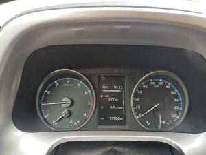 Red Toyota RAV4 2016 in Raseiniai, with an engine capacity of 2.00 L and mileage of 18 thousand km for 21500 €, photo 10 on AUTOMOTO.COM.LV
