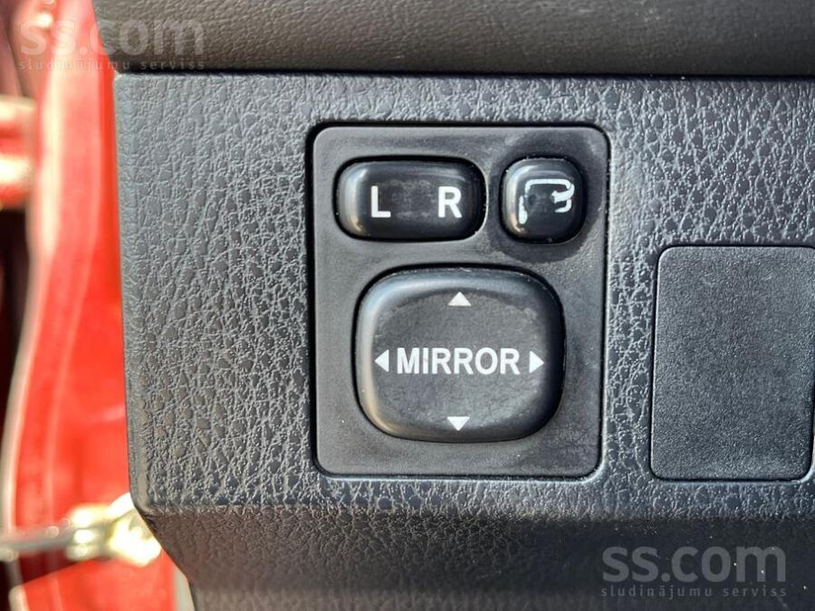 Red Toyota RAV4 2016 in Riga, with an engine capacity of 2.50 L and mileage of 216 thousand km for 16490 €, photo 18 on AUTOMOTO.COM.LV