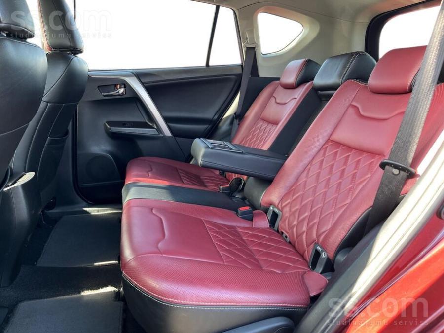 Red Toyota RAV4 2016 in Riga, with an engine capacity of 2.50 L and mileage of 216 thousand km for 16490 €, photo 23 on AUTOMOTO.COM.LV