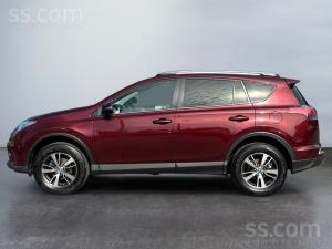 Sarkans Toyota RAV4 2016 Rīga, ar dzinēja tilpumu 2.00 L un nobraukumu 251 tūkst. km par 14260 €, foto 3 vietnē AUTOMOTO.COM.LV