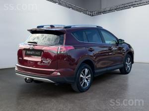 Sarkans Toyota RAV4 2016 Rīga, ar dzinēja tilpumu 2.00 L un nobraukumu 251 tūkst. km par 14260 €, foto 6 vietnē AUTOMOTO.COM.LV