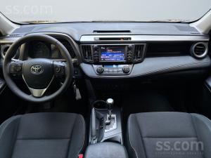 Sarkans Toyota RAV4 2016 Rīga, ar dzinēja tilpumu 2.00 L un nobraukumu 251 tūkst. km par 14260 €, foto 11 vietnē AUTOMOTO.COM.LV