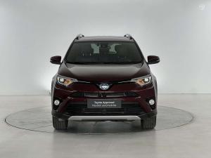 Red Toyota RAV4 2016 in Vilnius, with an engine capacity of 2.49 L and mileage of 150 thousand km for 18900 €, photo 6 on AUTOMOTO.COM.LV