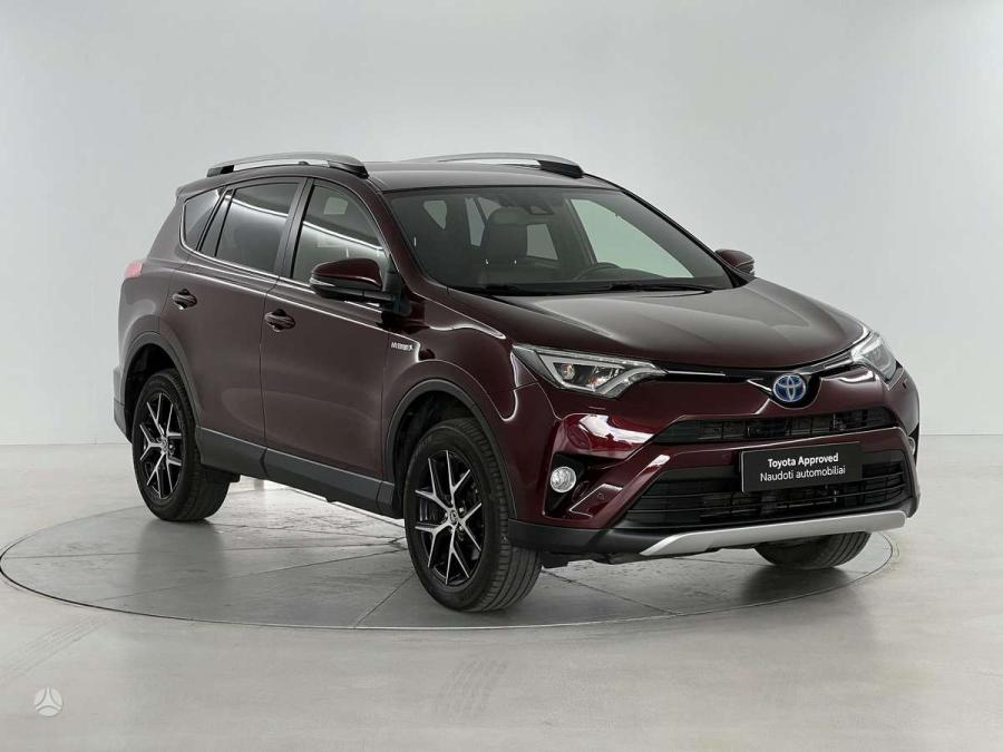 Red Toyota RAV4 2016 in Vilnius, with an engine capacity of 2.49 L and mileage of 150 thousand km for 18900 €, photo 19 on AUTOMOTO.COM.LV