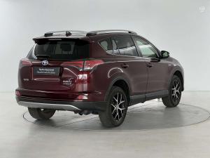 Red Toyota RAV4 2016 in Vilnius, with an engine capacity of 2.49 L and mileage of 150 thousand km for 18900 €, photo 21 on AUTOMOTO.COM.LV