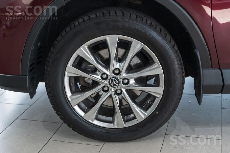 Sarkans Toyota RAV4 2016 Rīga, ar dzinēja tilpumu 2.50 L un nobraukumu 102 tūkst. km par 17900 €, foto 10 vietnē AUTOMOTO.COM.LV