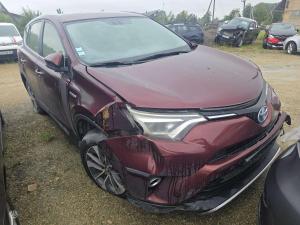 Sarkans Toyota RAV4 2016 Tauragė, ar dzinēja tilpumu 2.49 L un nobraukumu 301 tūkst. km par 7700 €, foto 3 vietnē AUTOMOTO.COM.LV