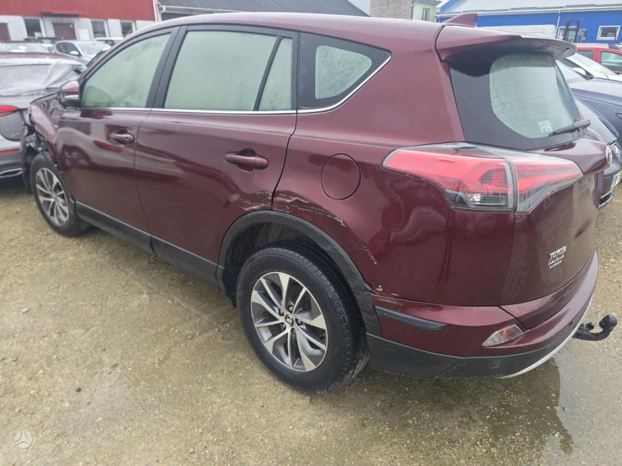 Sarkans Toyota RAV4 2016 Tauragė, ar dzinēja tilpumu 2.49 L un nobraukumu 301 tūkst. km par 7700 €, foto 4 vietnē AUTOMOTO.COM.LV