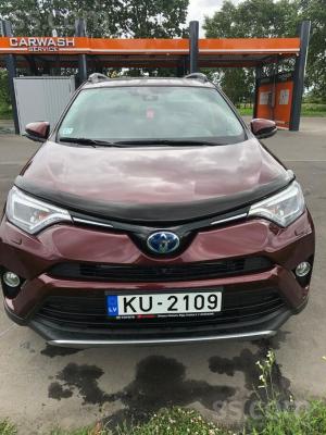 Sarkans Toyota RAV4 2017 Rīga, ar dzinēja tilpumu 2.50 L un nobraukumu 99 tūkst. km par 1000 €, foto 4 vietnē AUTOMOTO.COM.LV
