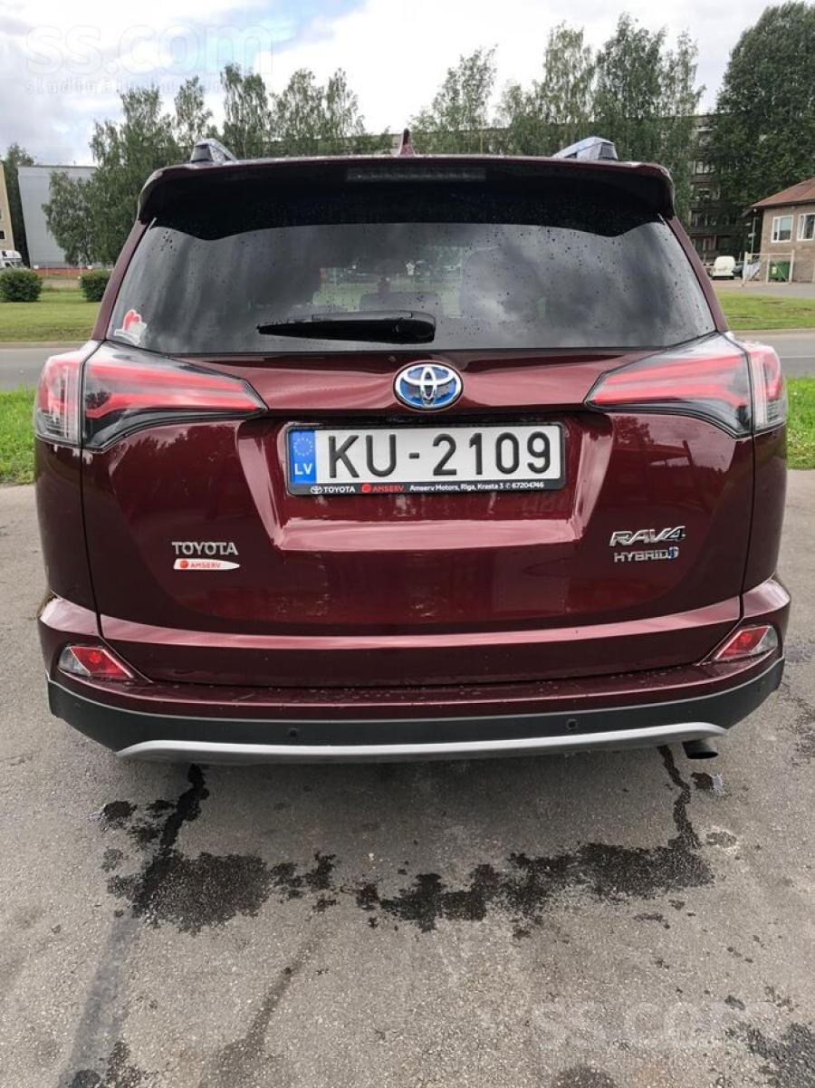 Sarkans Toyota RAV4 2017 Rīga, ar dzinēja tilpumu 2.50 L un nobraukumu 99 tūkst. km par 1000 €, foto 5 vietnē AUTOMOTO.COM.LV