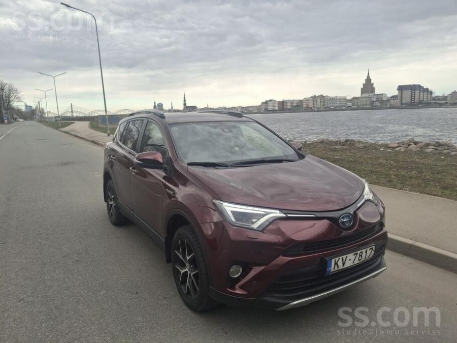 Sarkans Toyota RAV4 2017 Jūrmala, ar dzinēja tilpumu 2.50 L un nobraukumu 196 tūkst. km par 19800 €, foto 3 vietnē AUTOMOTO.COM.LV