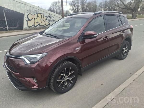 Sarkans Toyota RAV4 2017 Jūrmala, ar dzinēja tilpumu 2.50 L un nobraukumu 196 tūkst. km par 19800 €, foto 3 vietnē AUTOMOTO.COM.LV