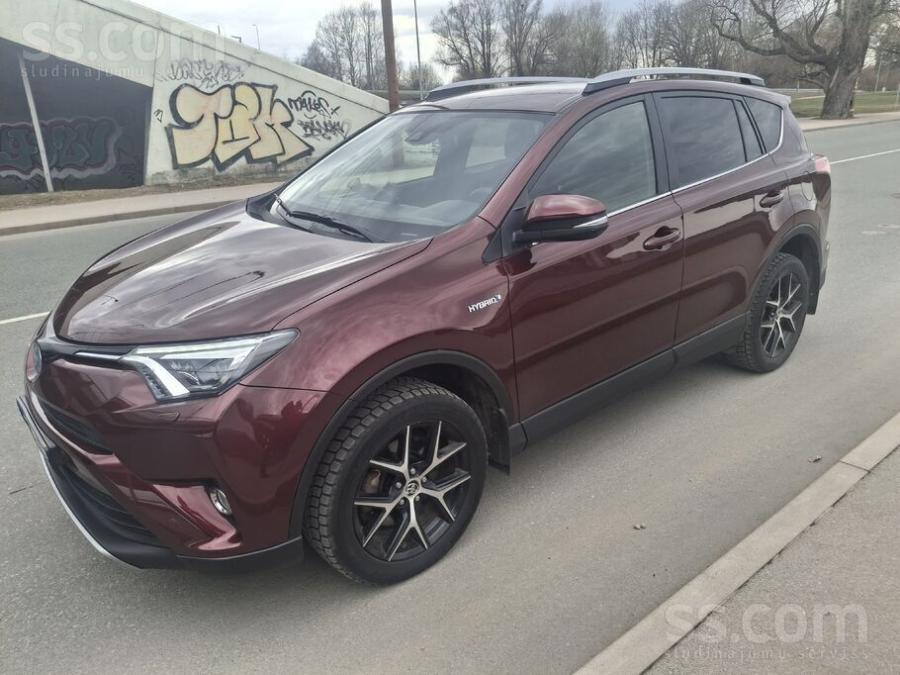 Sarkans Toyota RAV4 2017 Jūrmala, ar dzinēja tilpumu 2.50 L un nobraukumu 196 tūkst. km par 19800 €, foto 4 vietnē AUTOMOTO.COM.LV
