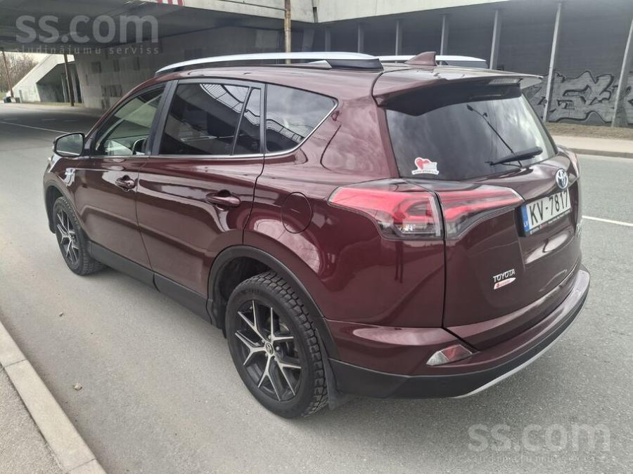 Sarkans Toyota RAV4 2017 Jūrmala, ar dzinēja tilpumu 2.50 L un nobraukumu 196 tūkst. km par 19800 €, foto 5 vietnē AUTOMOTO.COM.LV