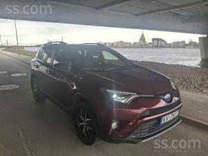 Sarkans Toyota RAV4 2017 Jūrmala, ar dzinēja tilpumu 2.50 L un nobraukumu 196 tūkst. km par 19800 €, foto 17 vietnē AUTOMOTO.COM.LV