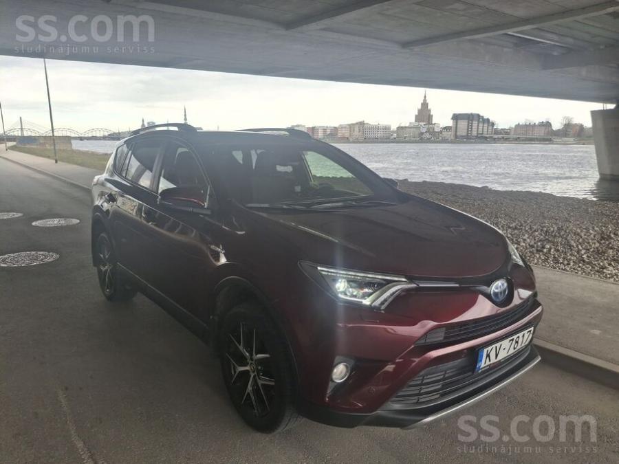 Sarkans Toyota RAV4 2017 Jūrmala, ar dzinēja tilpumu 2.50 L un nobraukumu 196 tūkst. km par 19800 €, foto 17 vietnē AUTOMOTO.COM.LV