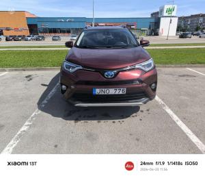 Red Toyota RAV4 2017 in Mazeikiai, with an engine capacity of 1.99 L and mileage of 109 thousand km for 14200 €, photo  on AUTOMOTO.COM.LV