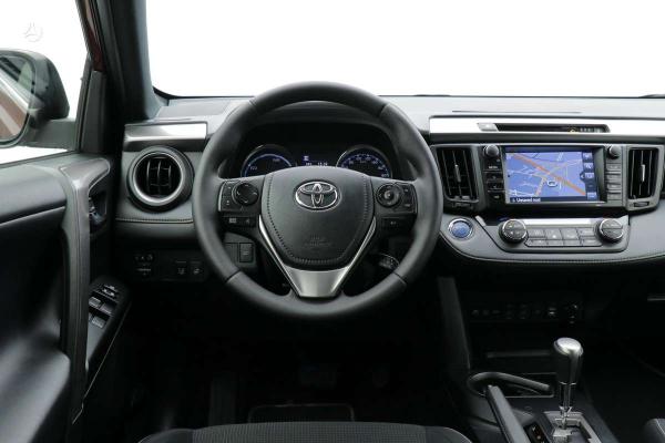 Sarkans Toyota RAV4 2017 Viļņa, ar dzinēja tilpumu 2.49 L un nobraukumu 217 tūkst. km par 16900 €, foto 8 vietnē AUTOMOTO.COM.LV