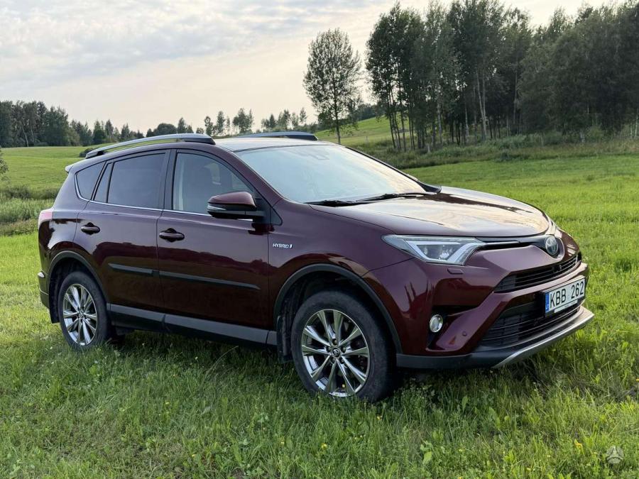Sarkans Toyota RAV4 2017 Viļņa, ar dzinēja tilpumu 2.49 L un nobraukumu 108 tūkst. km par 20500 €, foto 1 vietnē AUTOMOTO.COM.LV