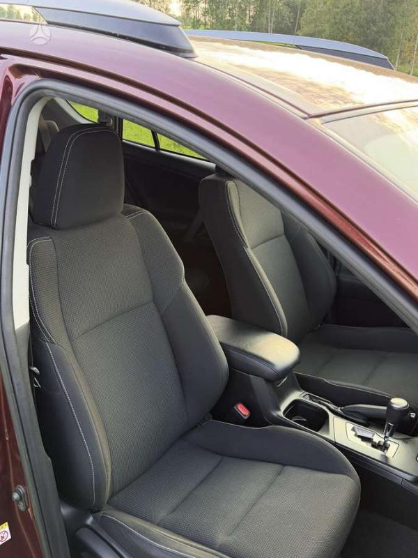 Sarkans Toyota RAV4 2017 Viļņa, ar dzinēja tilpumu 2.49 L un nobraukumu 108 tūkst. km par 20500 €, foto 8 vietnē AUTOMOTO.COM.LV