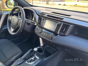 Sarkans Toyota RAV4 2017 Paide, ar dzinēja tilpumu 2.00 L un nobraukumu 198 tūkst. km par 14990 €, foto 9 vietnē AUTOMOTO.COM.LV